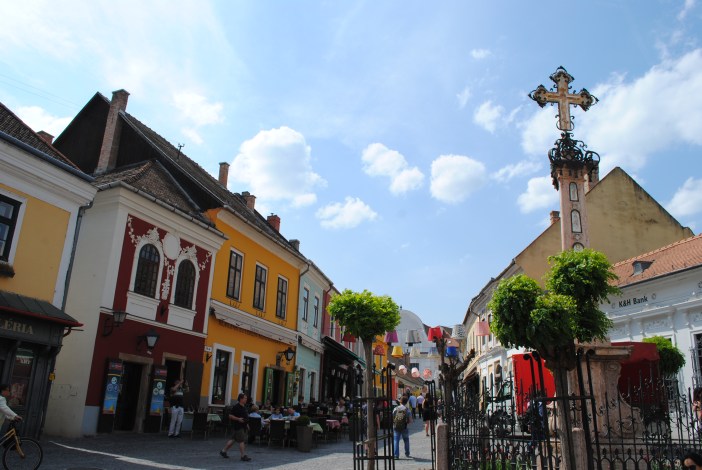 Sent Andreja – grad marcipana i srpske istorije - BlenderOnline